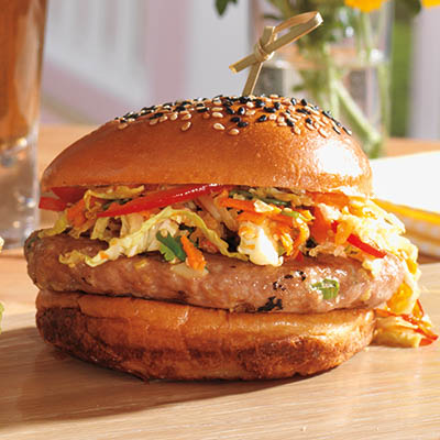 ASIAN-INSPIRED CHICKEN BURGER WITH SRIRACHA MAYO AND SESAME SLAW