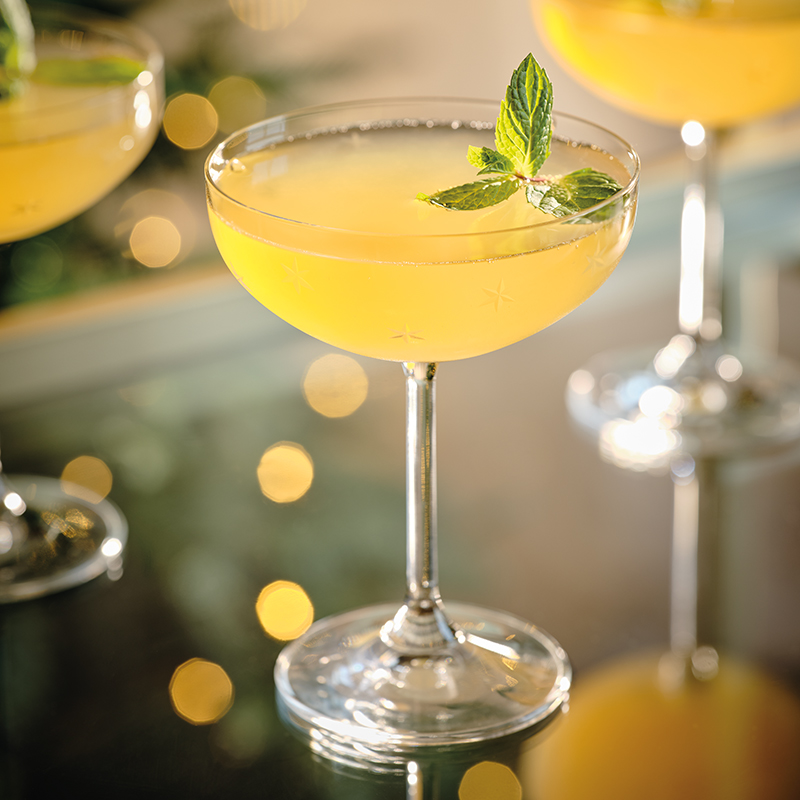 MINT GREEN TEA SPARKLE - Cocktail Recipe | BCLIQUOR